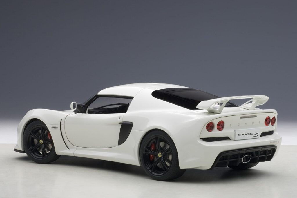 AUTOart Model Cars | 1:18, 1:12 Scale Models