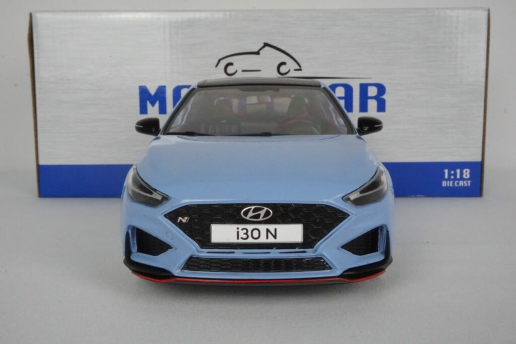 MCG - 1:18 Hyundai i30 N Blue 2021 Diecast Model
