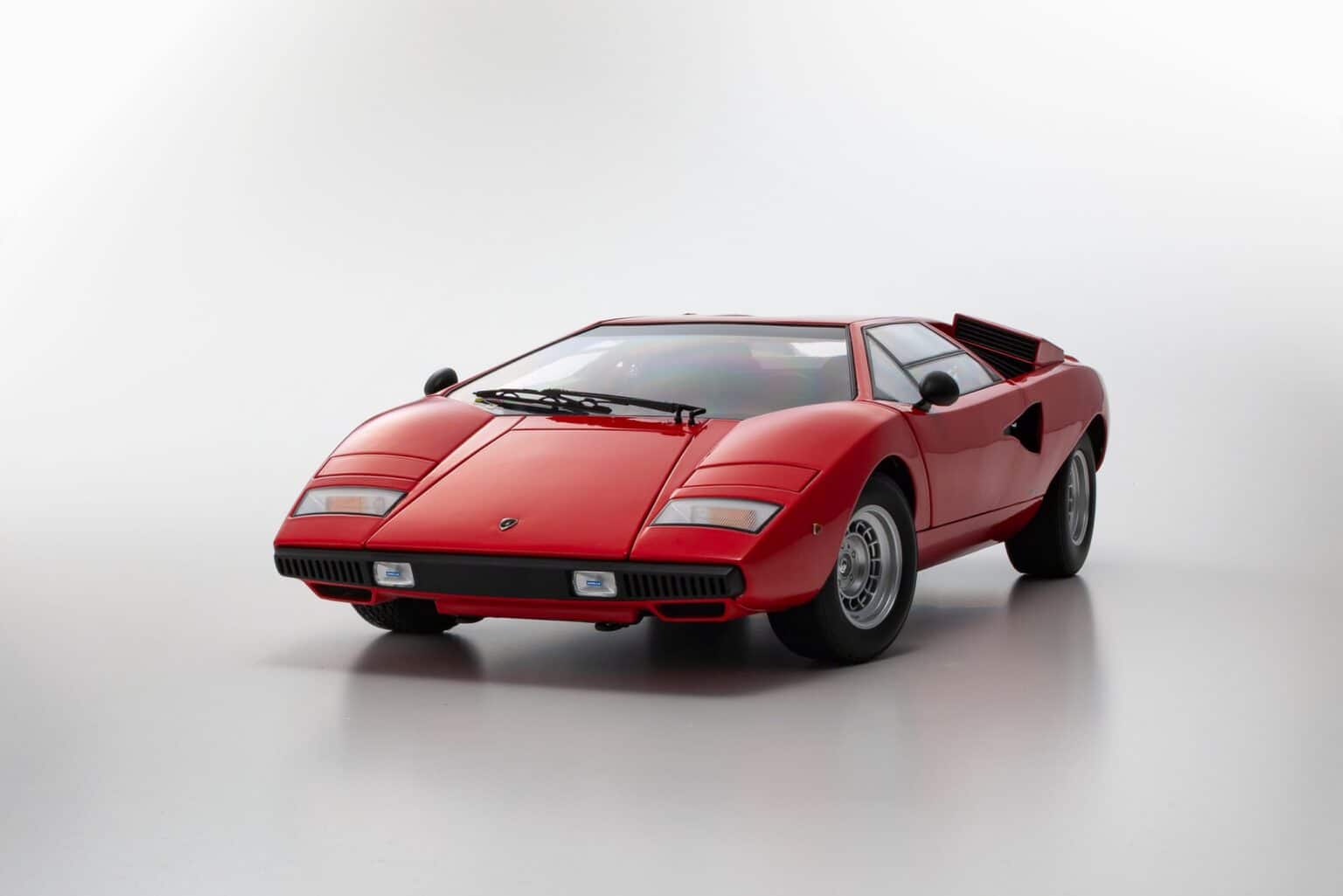 Kyosho Announces 1:12 Lamborghini Countach LP400 in Red
