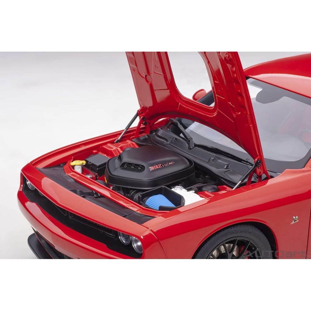 AUTOart - 1:18 Dodge Challenger 392 HEMI Scat Pack Shaker 2018 (TorRed ...
