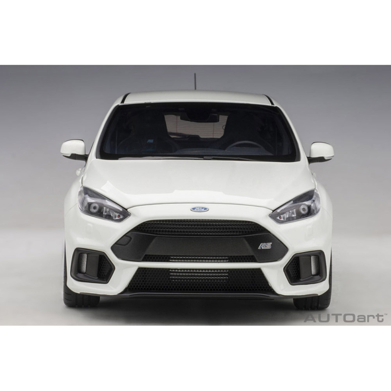 AUTOart - 1:18 Ford Focus RS 2016 (Frozen White)