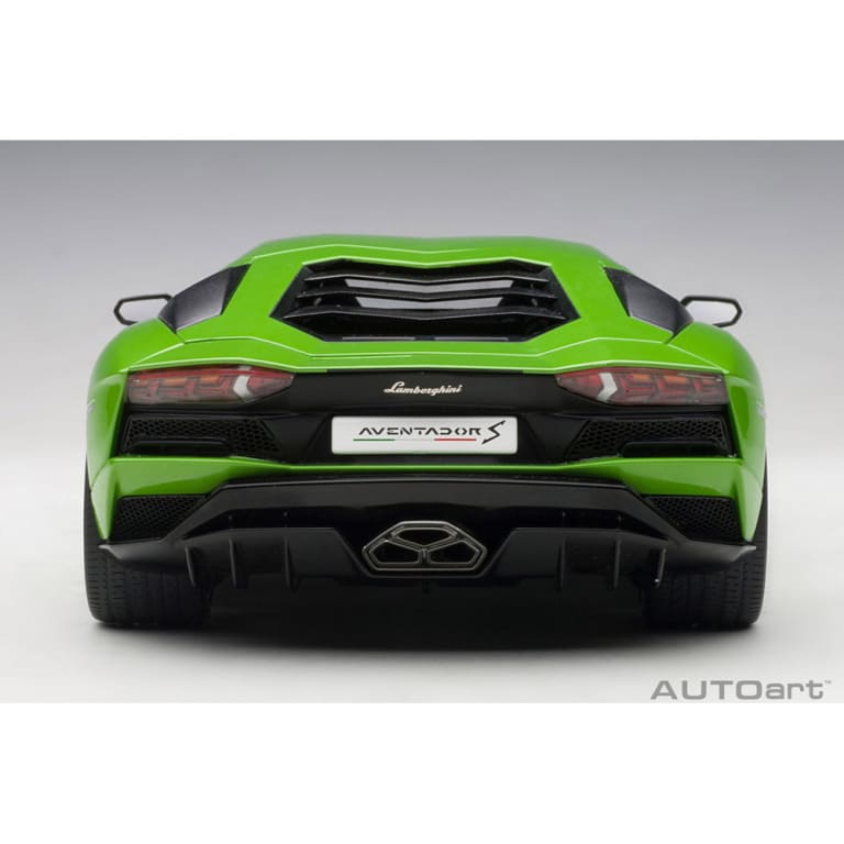 AUTOart - 1:18 Lamborghini Aventador S (Verde Mantis)