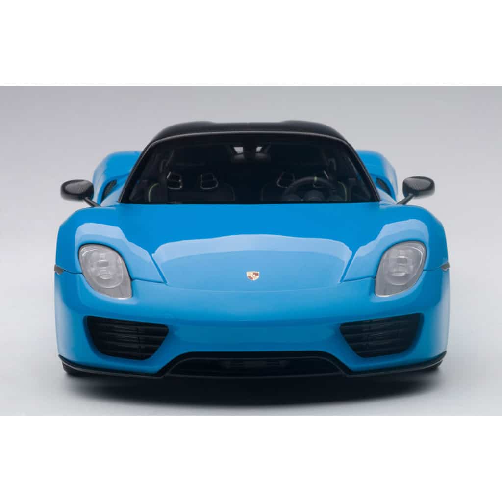 AUTOart - 1:18 Porsche 918 Spyder Weissach Package (Riviera Blue)