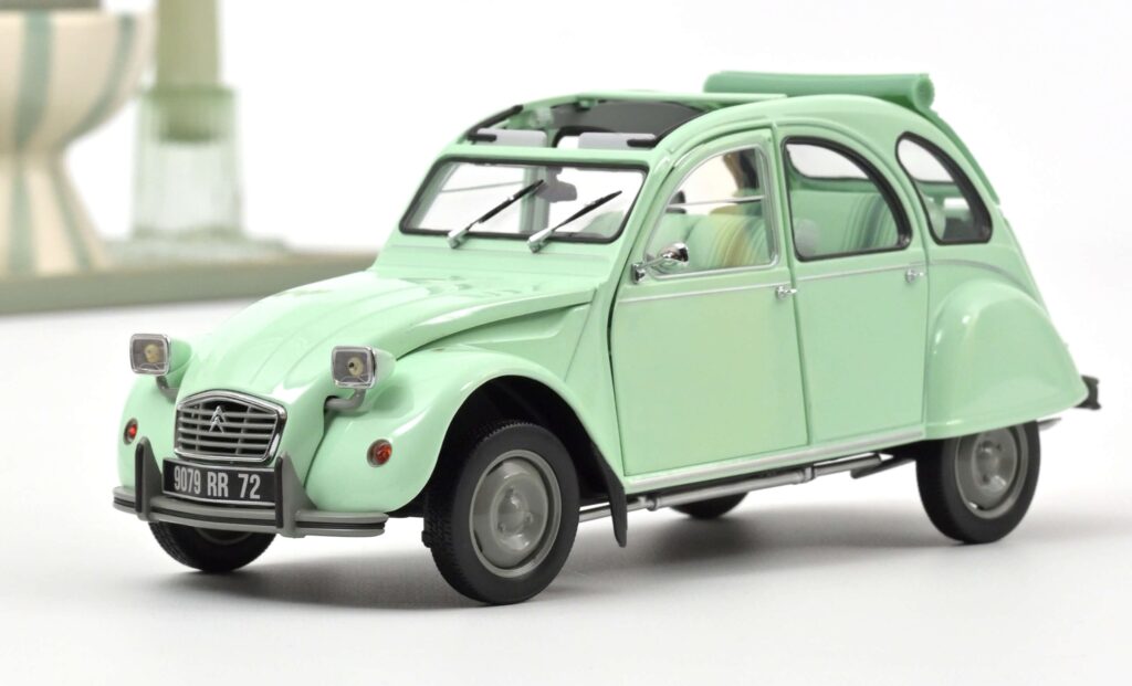 Norev - 1:18 Citroen 2CV 6 Club 1982 Jade Green