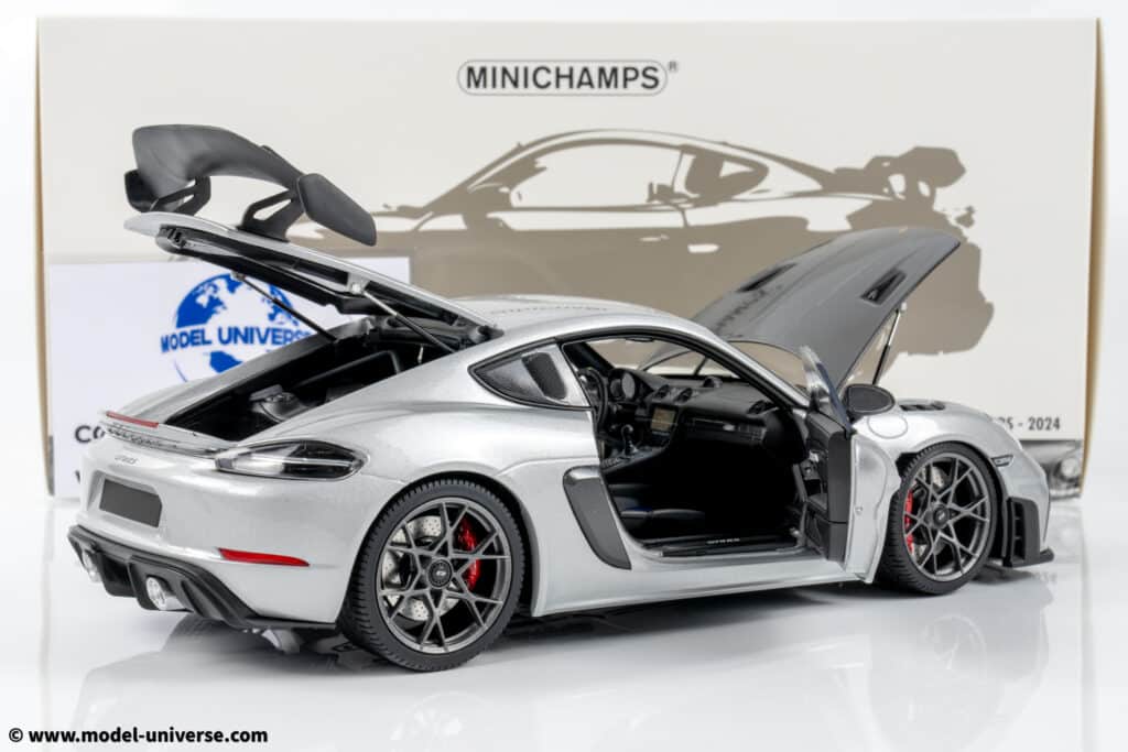 Minichamps 1:18 Porsche Cayman GT4 RS with Weissach Package in Metallic ...